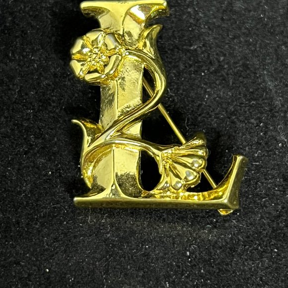 Avon | Jewelry | Vintage Avon Gold Tone Floral Initial L Brooch 266 ...